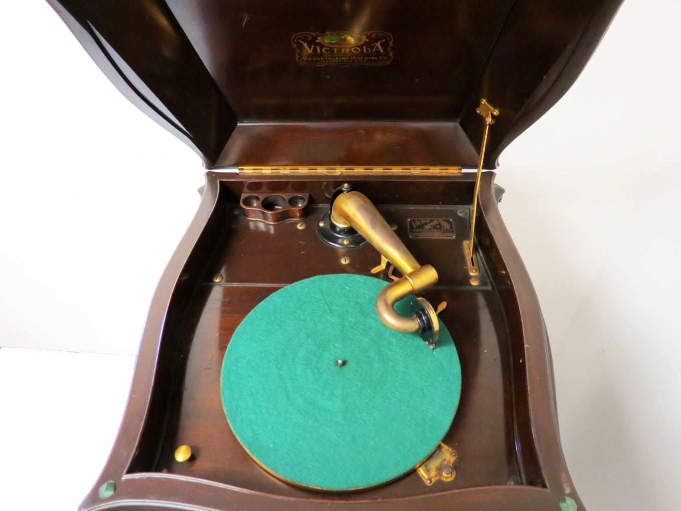 Victrola Victor Talking Machine Phonograph | Modernism