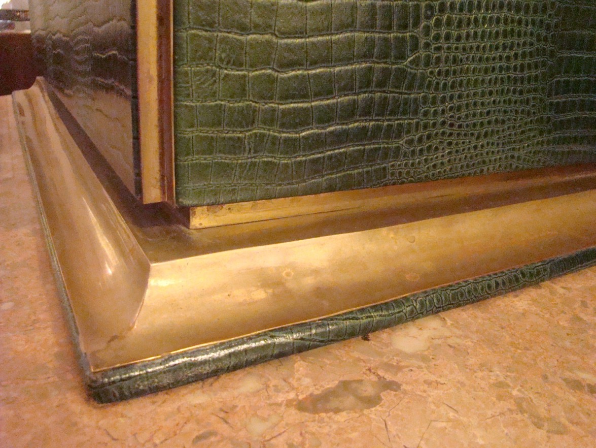 Large-faux-alligator-box-anthony-remile | Modernism